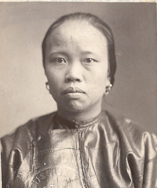 Look See, wife of Chin Quong, a manager of the Wa Chong Company ...